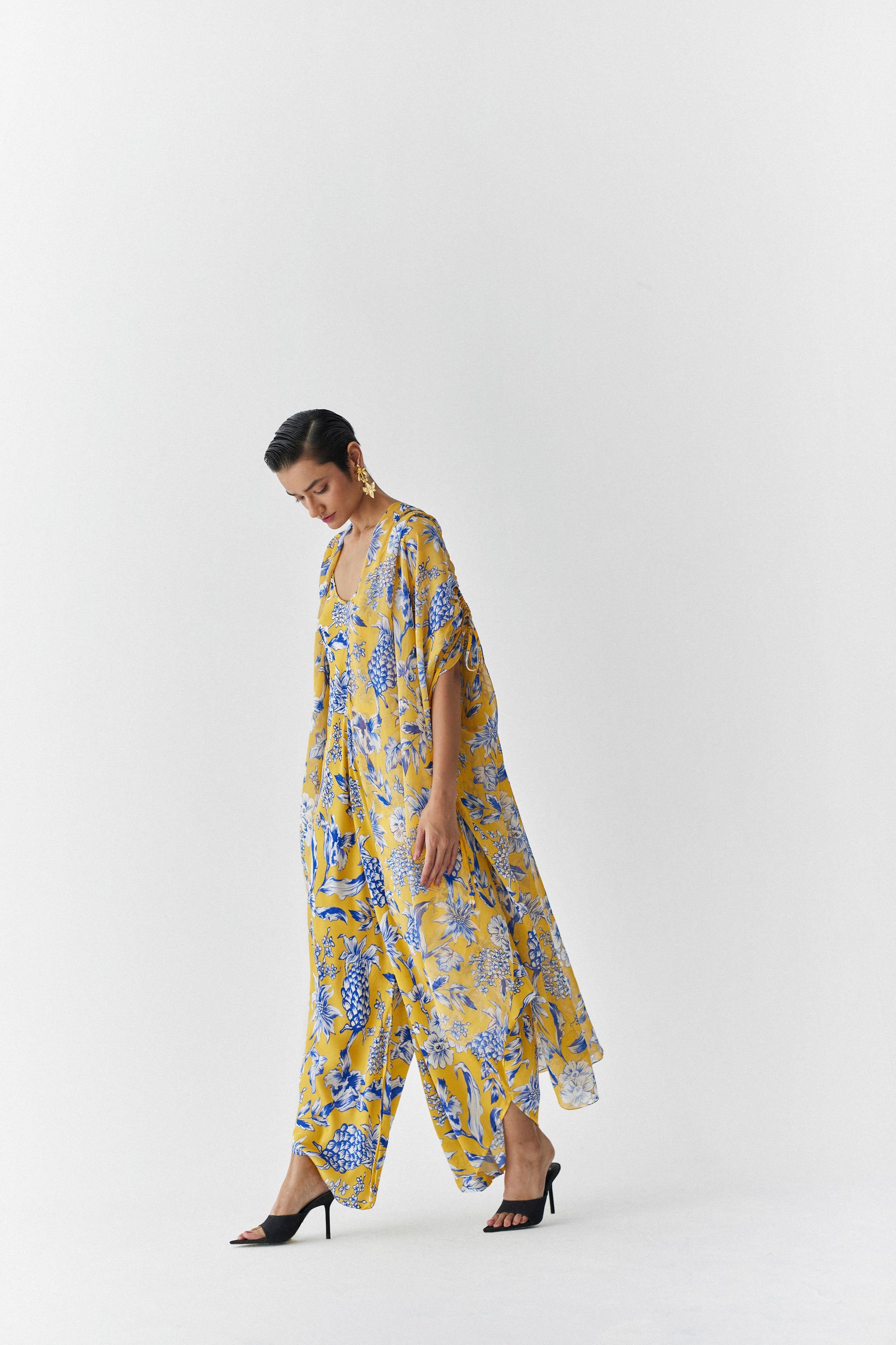 YELLOW PINEAPPLE ORGANZA DRAW STRING CAPE